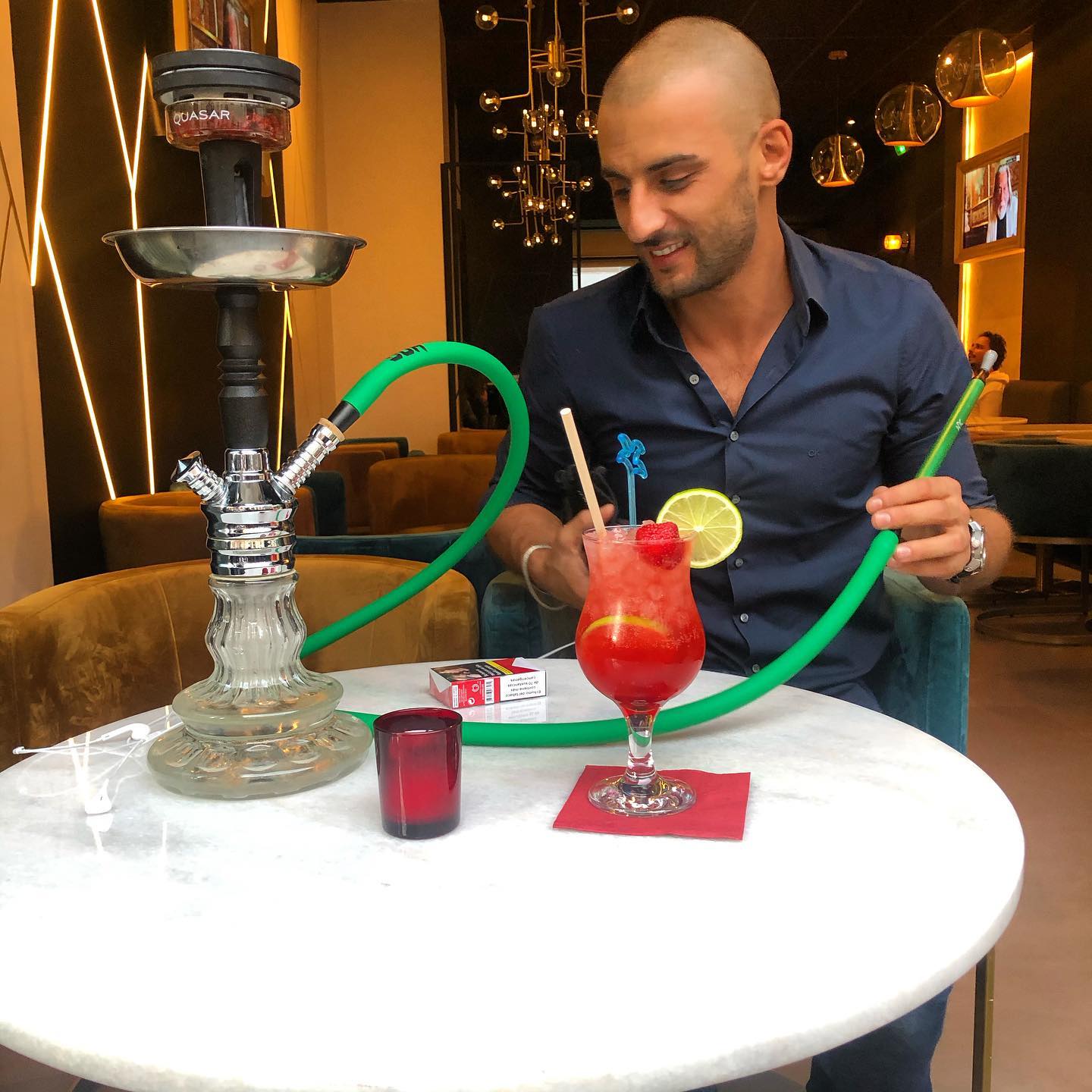 Tete quasar au bar a chicha | Le Kosy Paris 11